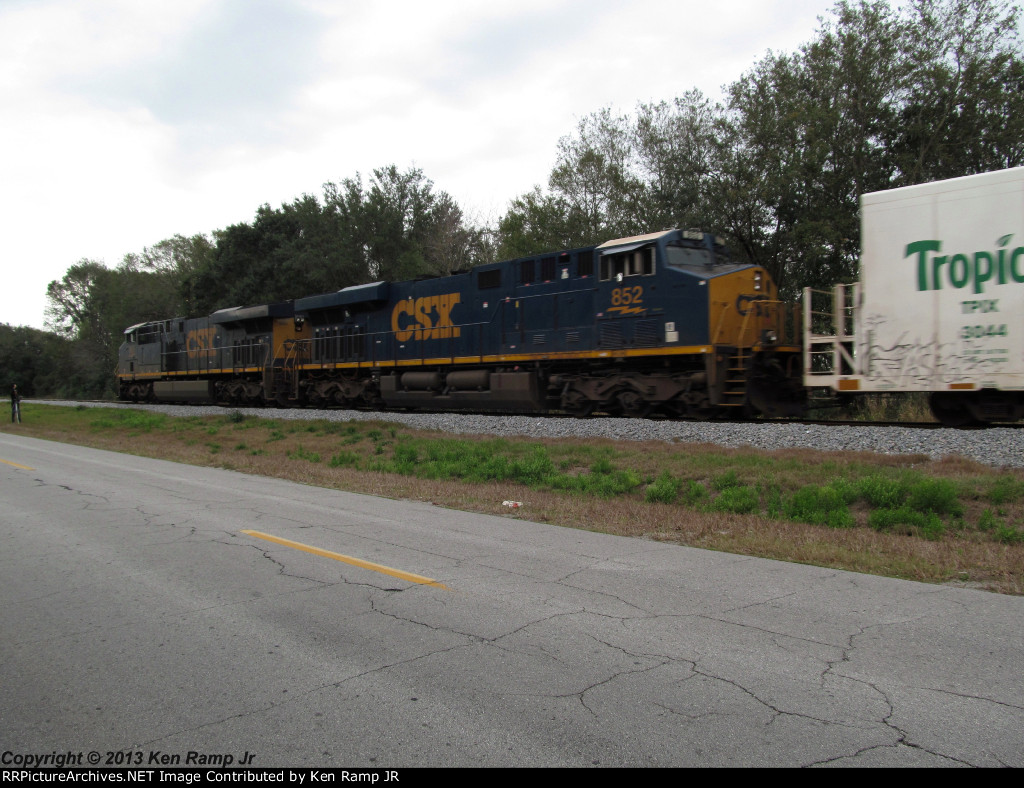 CSX 852